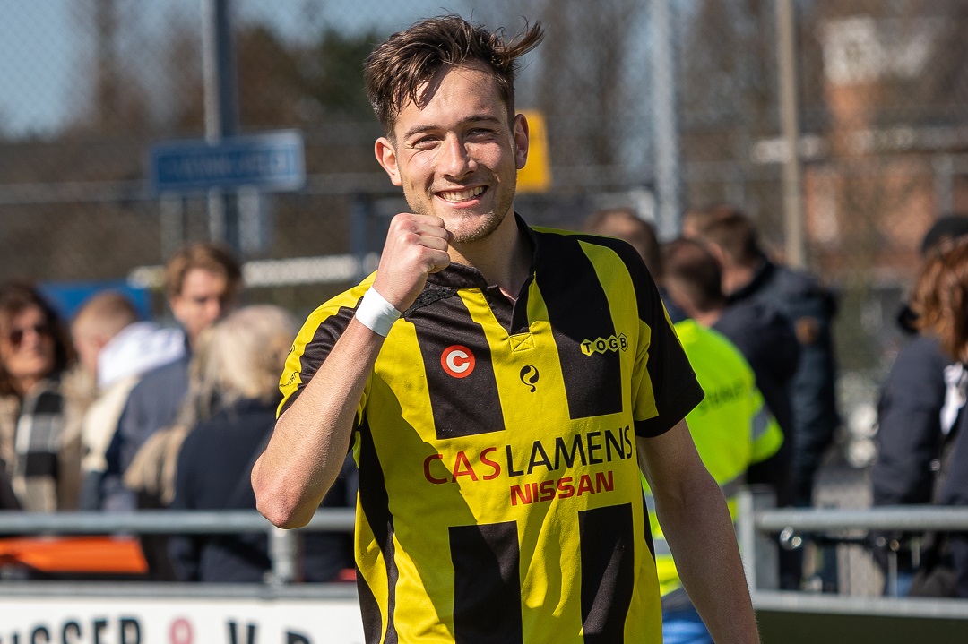 Dean Zandbergen maakt debuut in betaald voetbal | S.V. TOGB